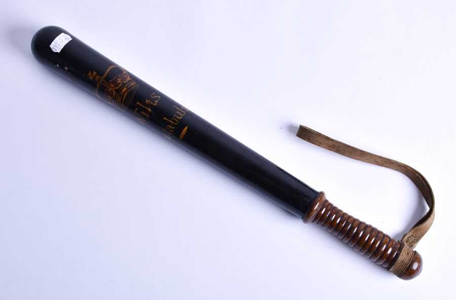 Lot 249 - A collection of five Victorian truncheons