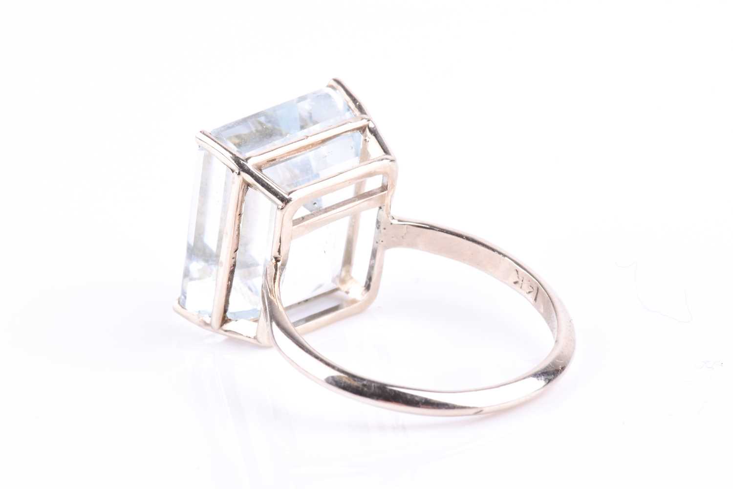 Lot 511 - A pale blue gemstone cocktail ring possibly