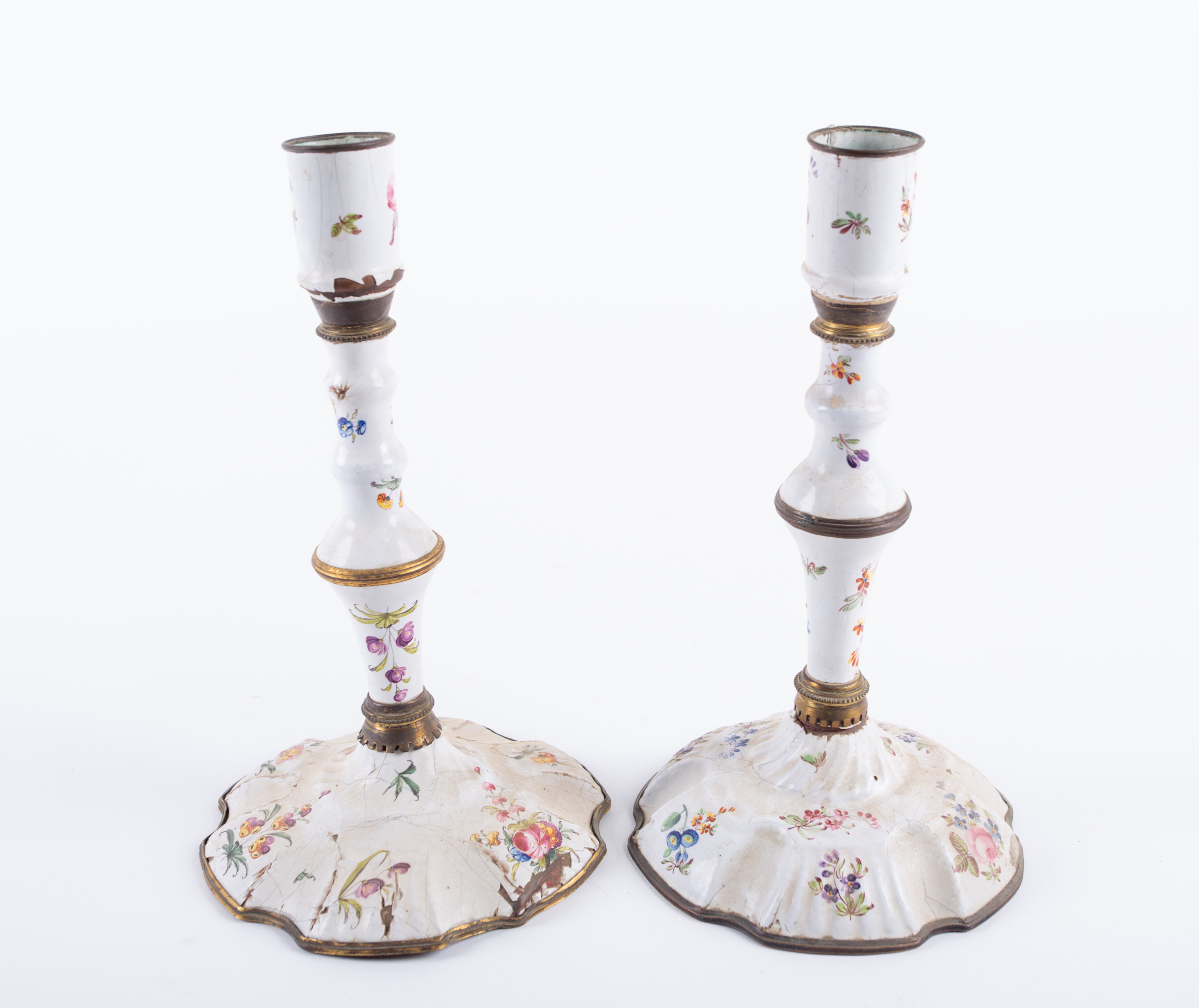 Lot 220 - A pair of 18th century Bilston enamel