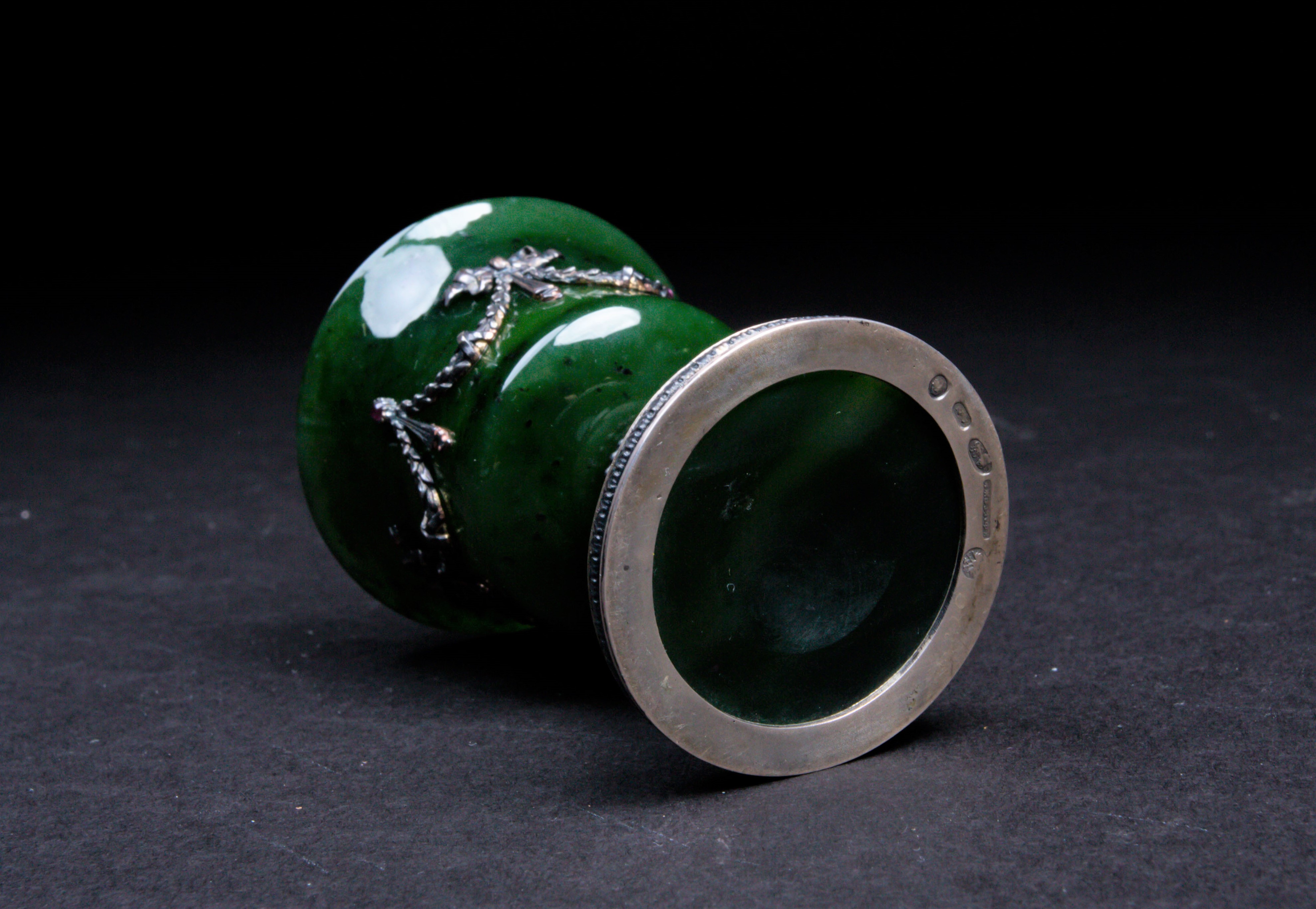 Lot 267 - A Faberge nephrite jade cup, 20th century,