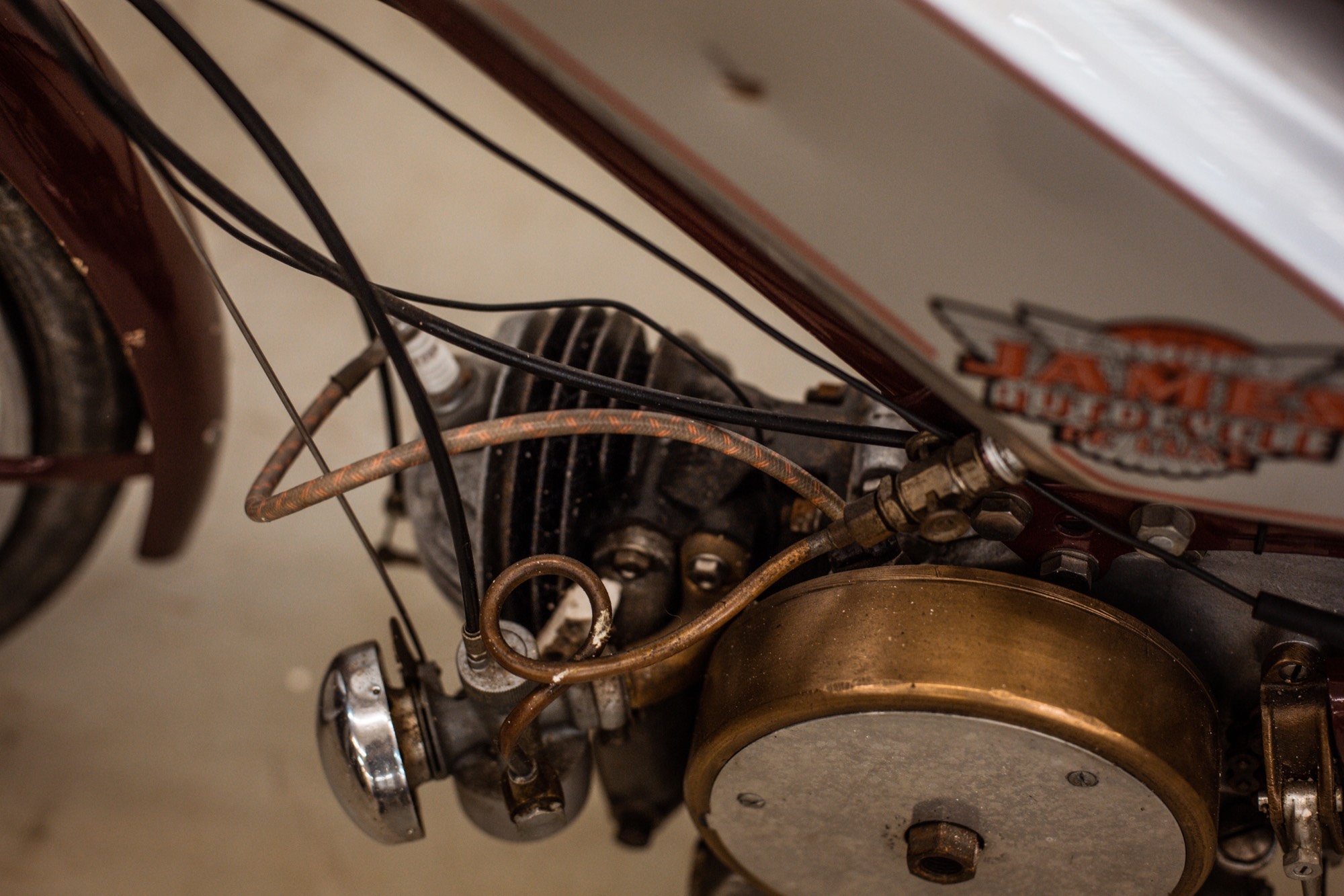 Lot 6 - A 1948 James Autocycle De Luxe, 98cc,