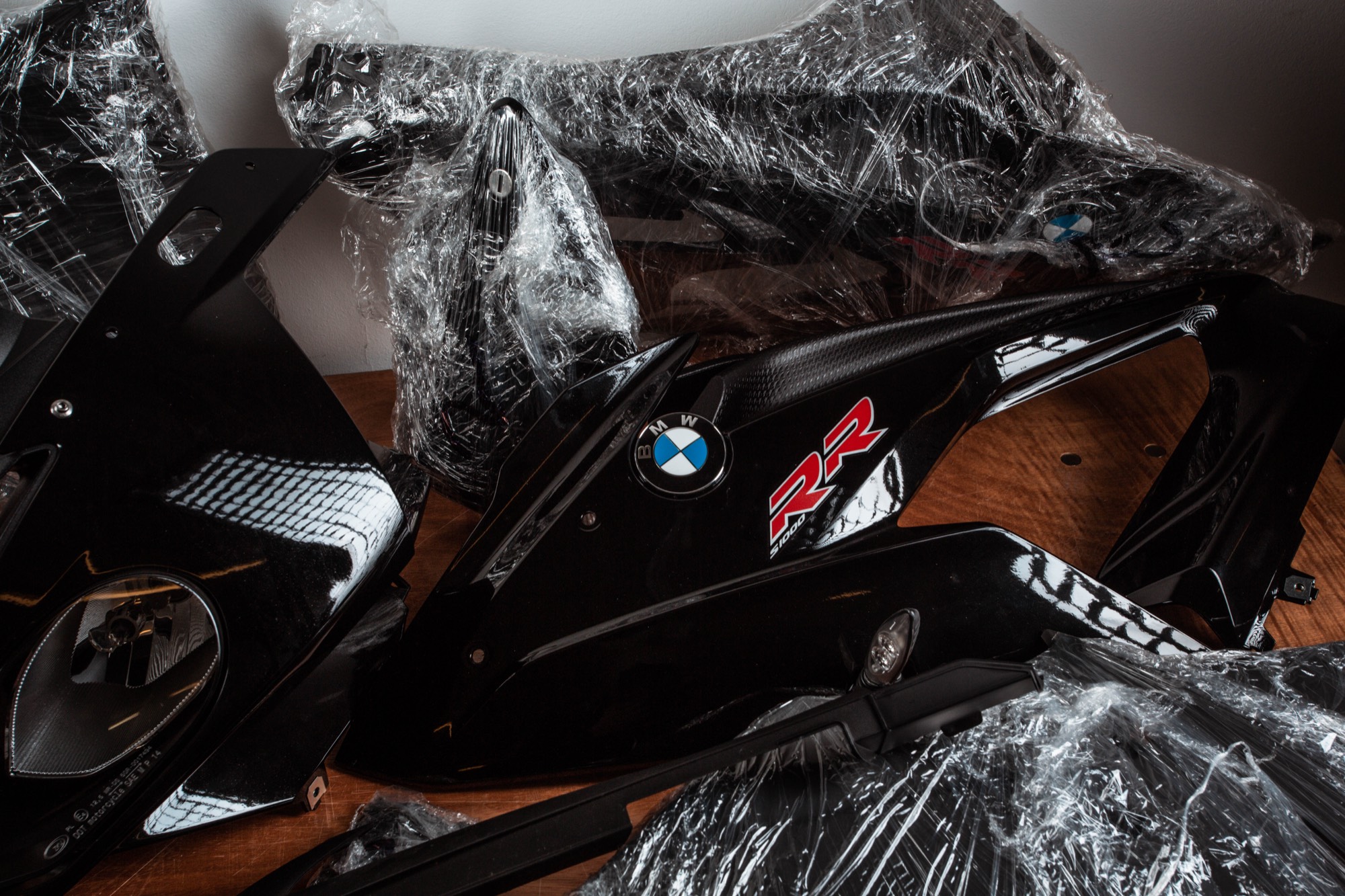 Lot 27 - A set of OEM BMW S1000RR Gen II black