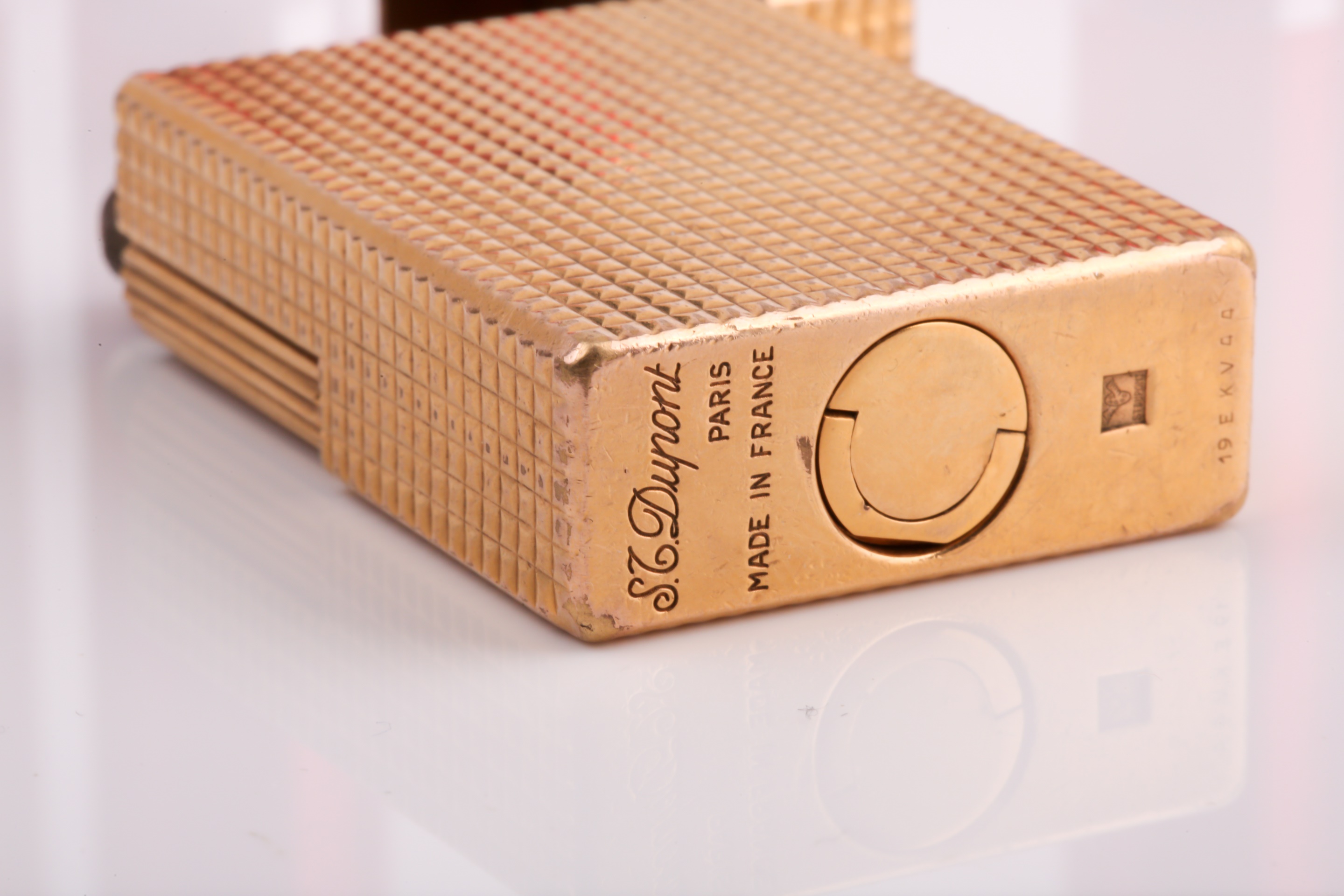 Lot 527 - A vintage S L Dupont French gold plated