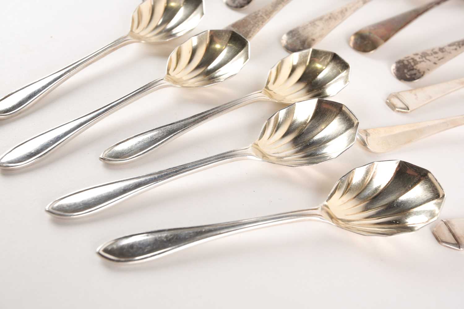 Lot 467 - A set of six 1920s "Old English" pattern