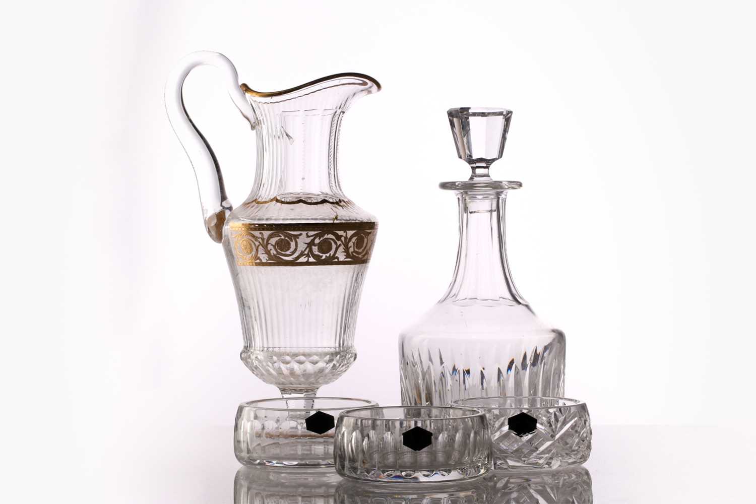 Lot 511 - A mixed group of St Louis glass items, to