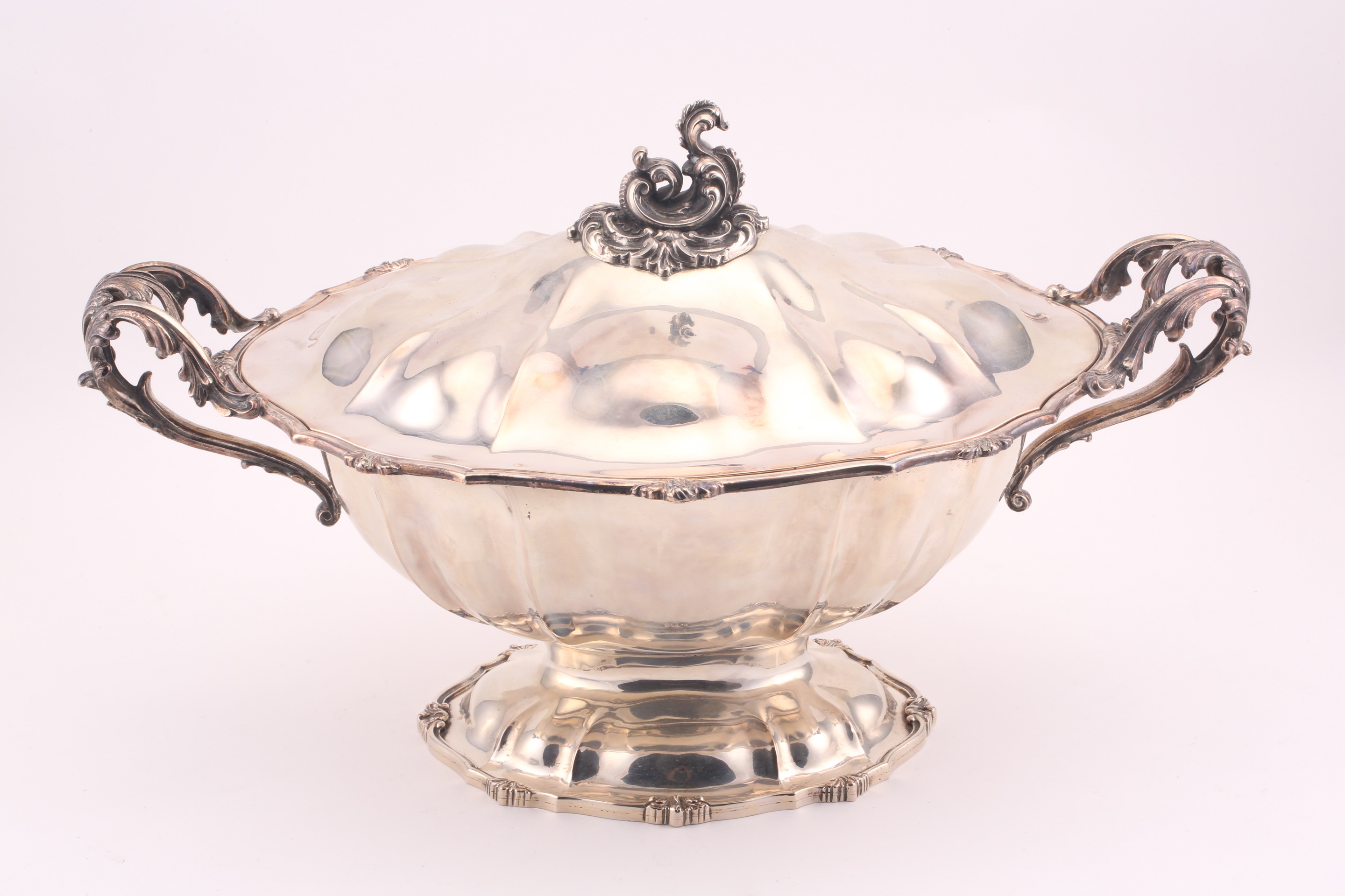 Lot 333 - An Italian Pinci of Rome 18th-century style