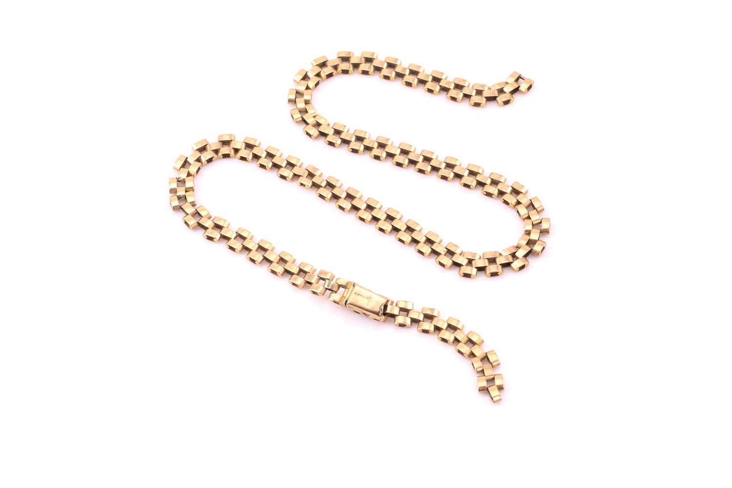 Lot 400 - A 9ct yellow gold brick link necklet, close