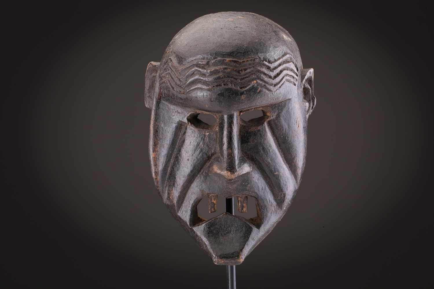 Lot 8 - A Mbunda Sachihongo mask, Angola, the forehead