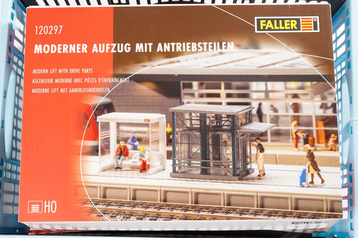 Lot 411 - A large collection of boxed Faller model