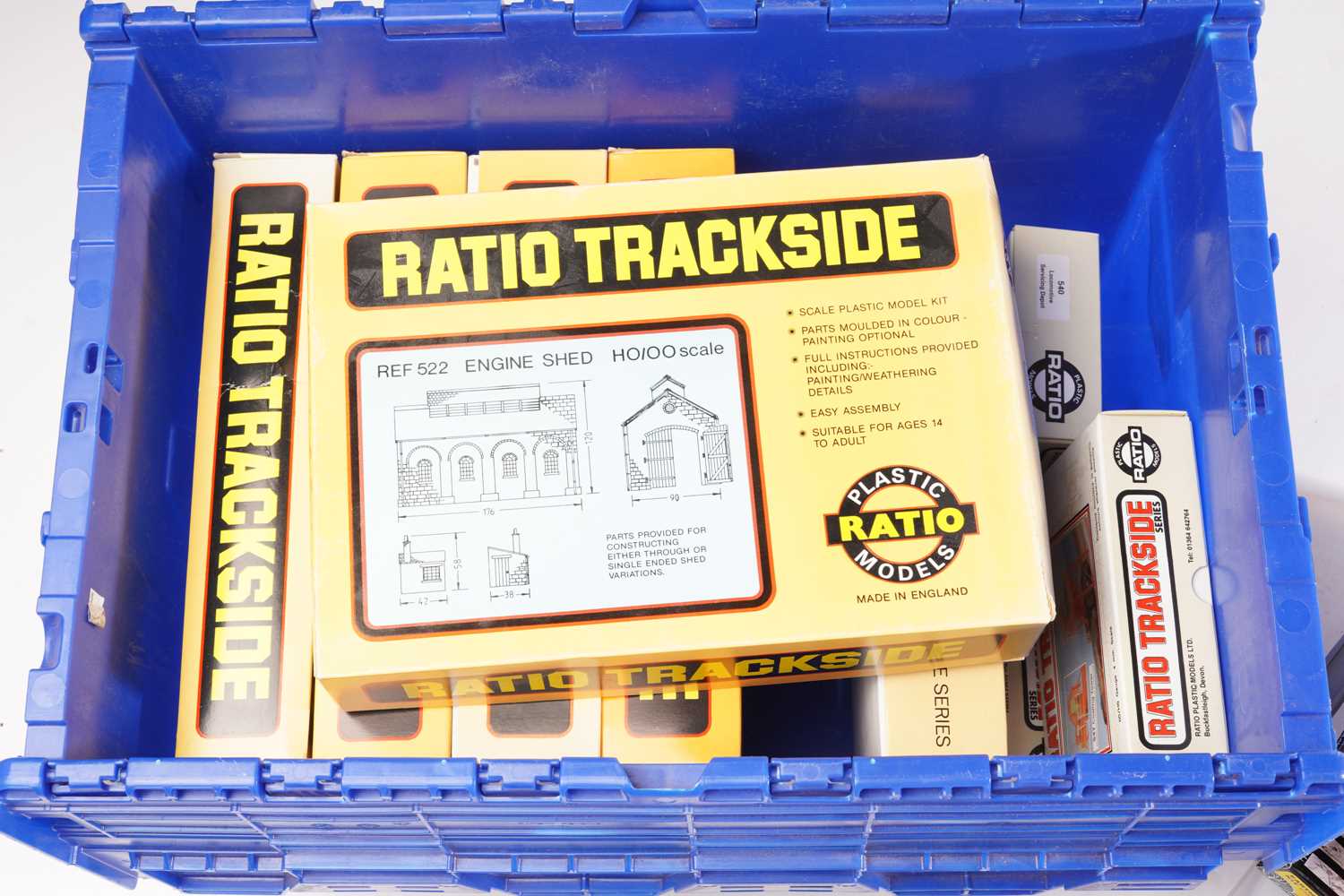 Lot 409 - A large collection of Ratio Trackside model