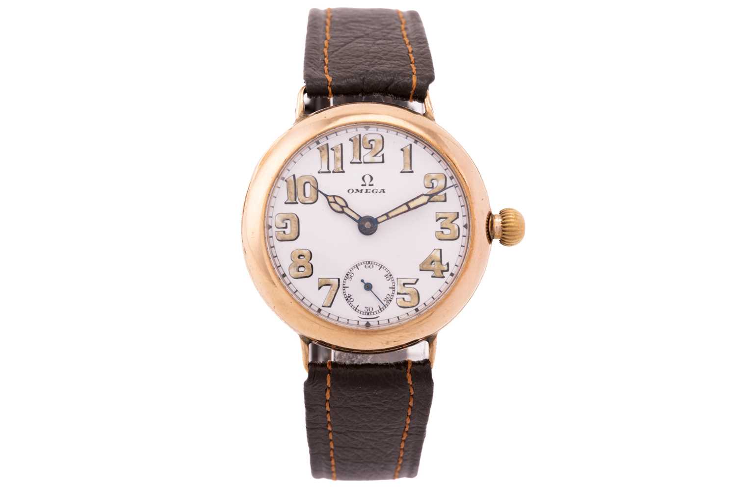 Lot 419 - A 9ct gold 1915 Omega Trench wristwatch,