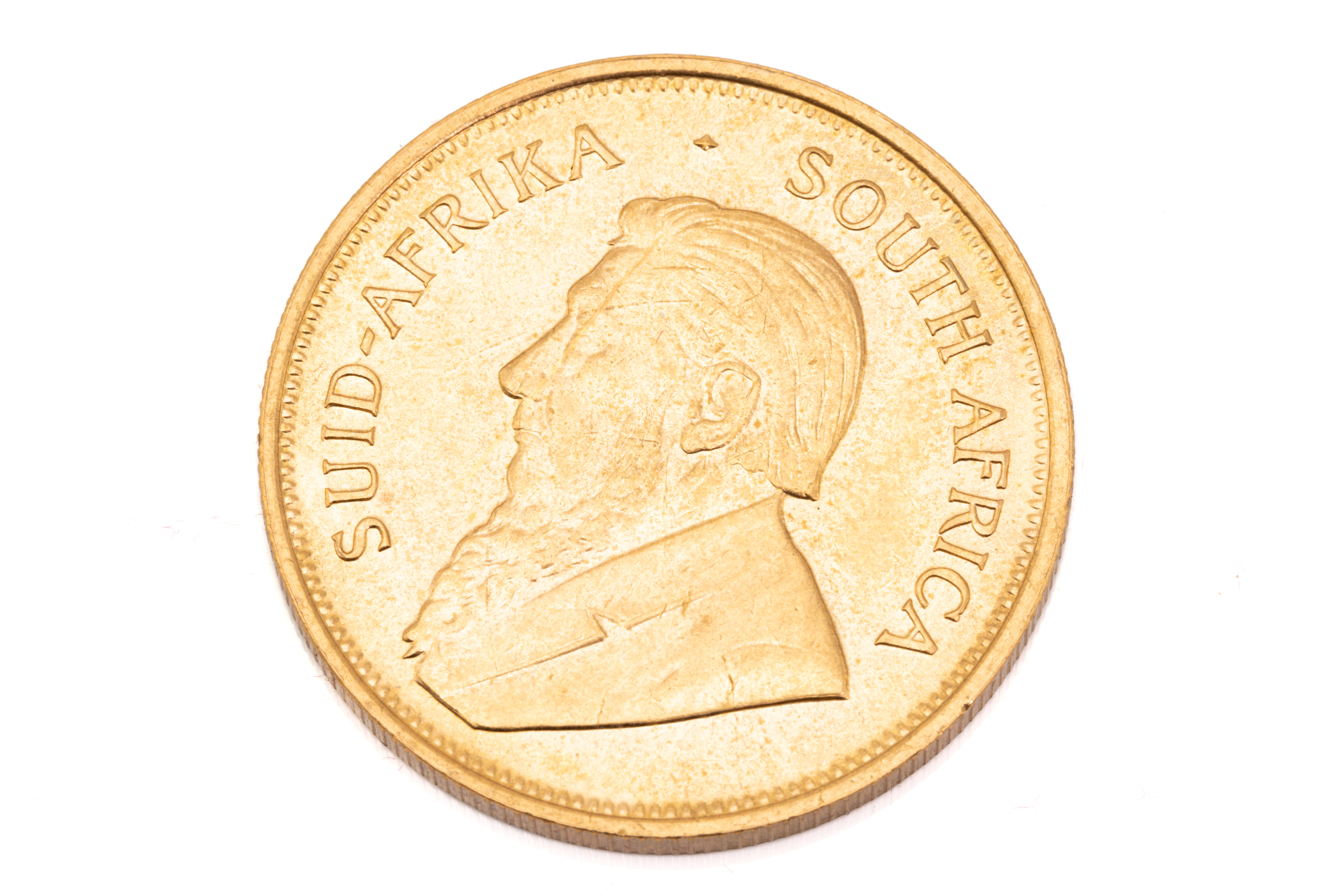 Lot 352 - A 1oz 22ct gold South Africa Krugerrand,