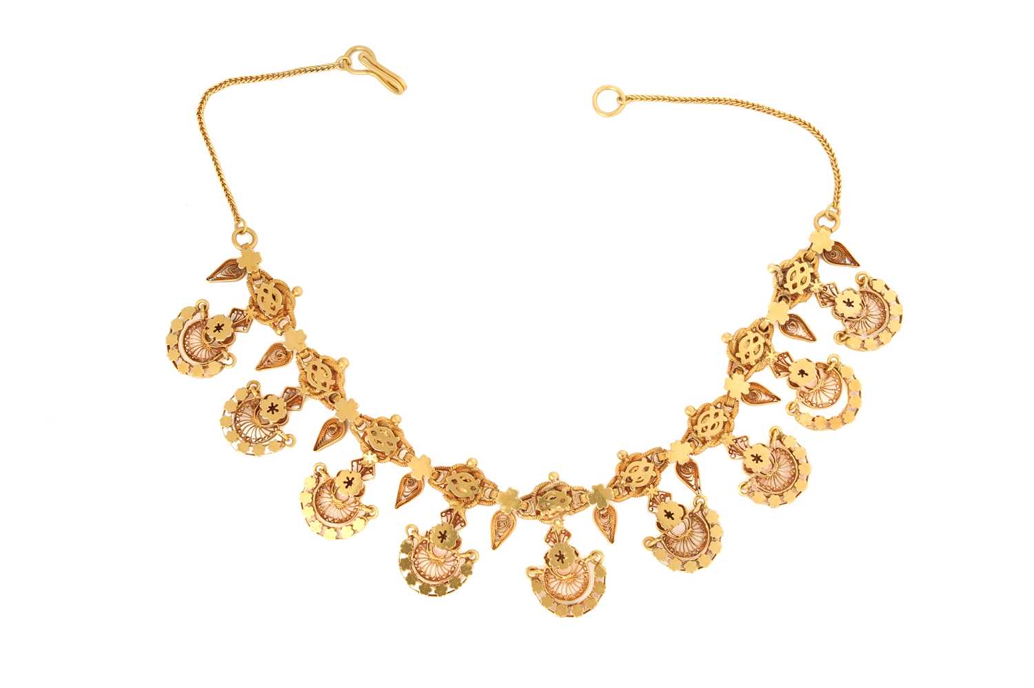 Lot 291 - An Indian filigree choker in high-carat gold,