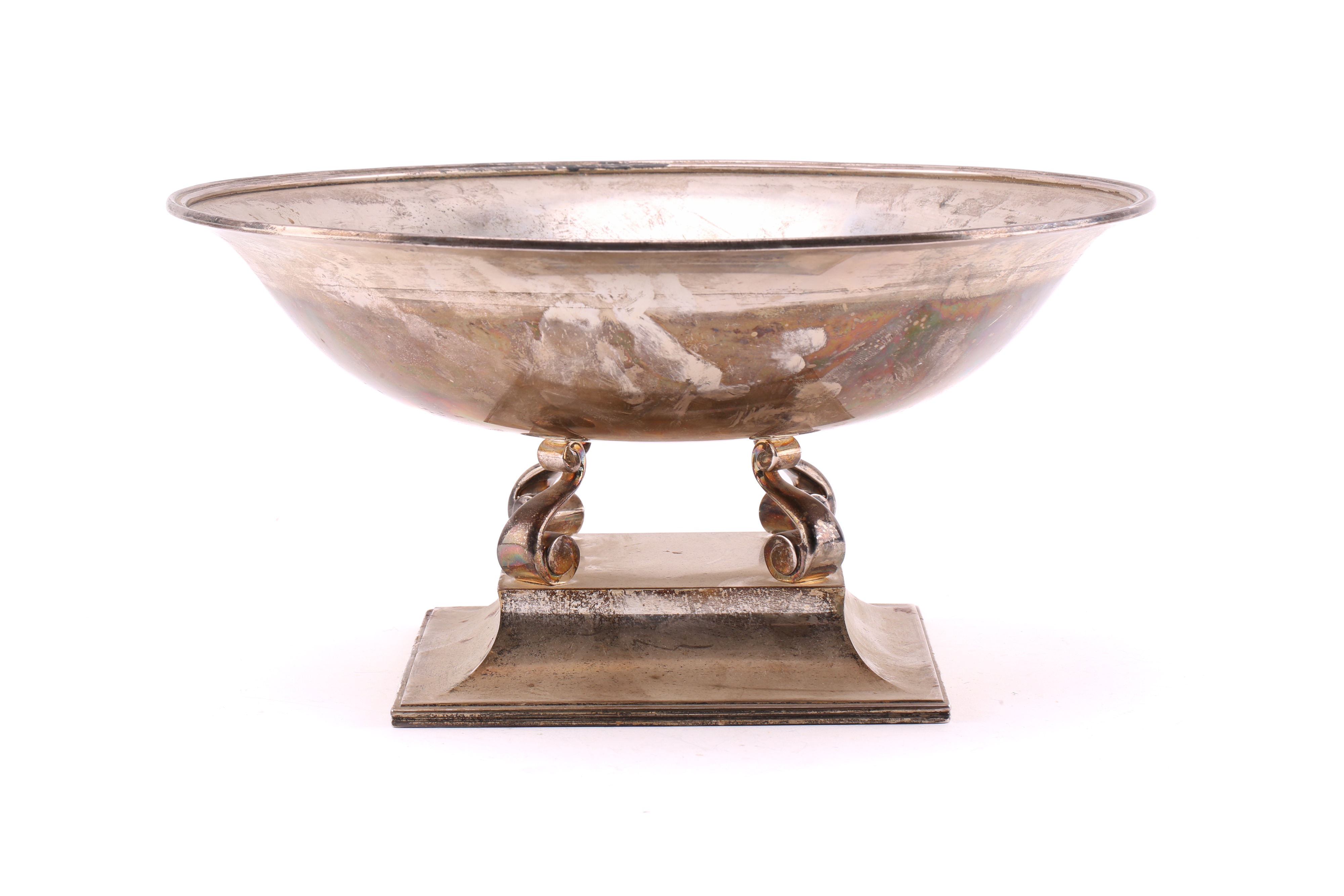 Lot 482 - A Theo Fennell heavy silver circular