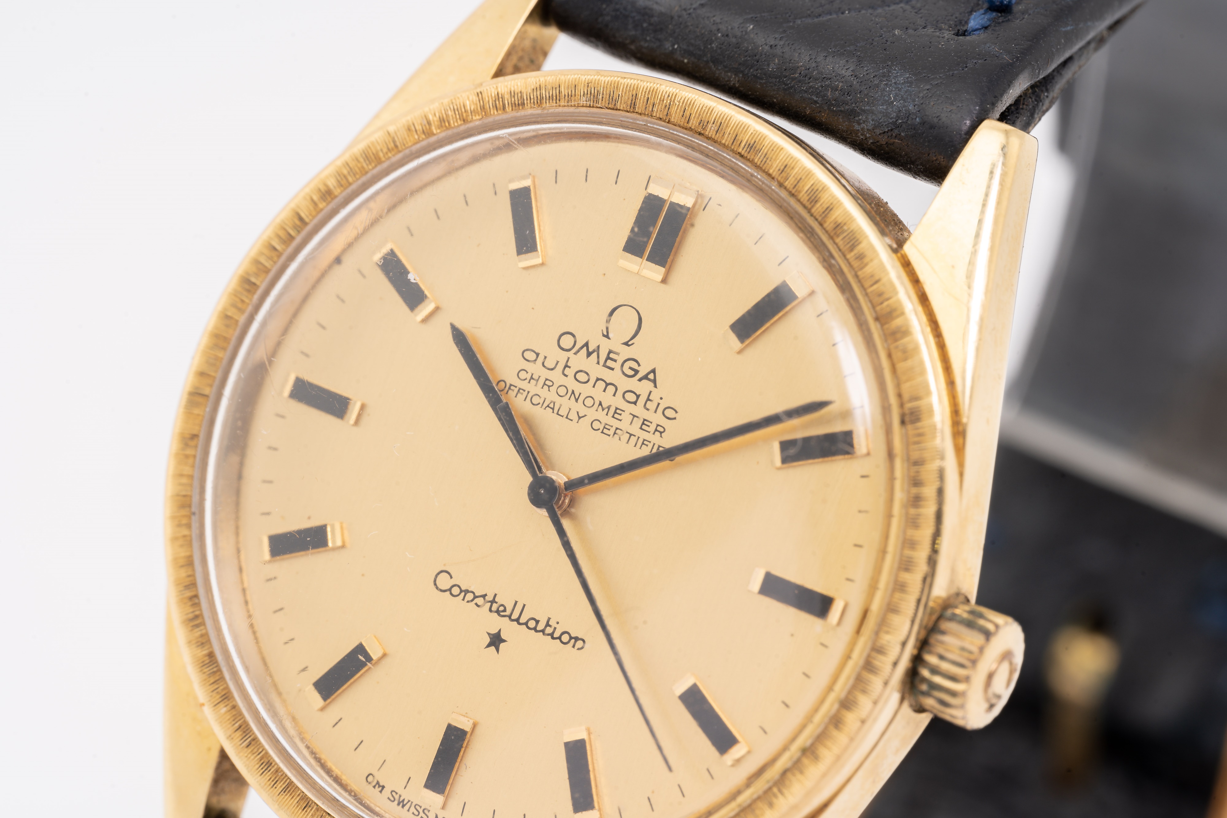 Lot 378 - An Omega Constellation automatic chronometer