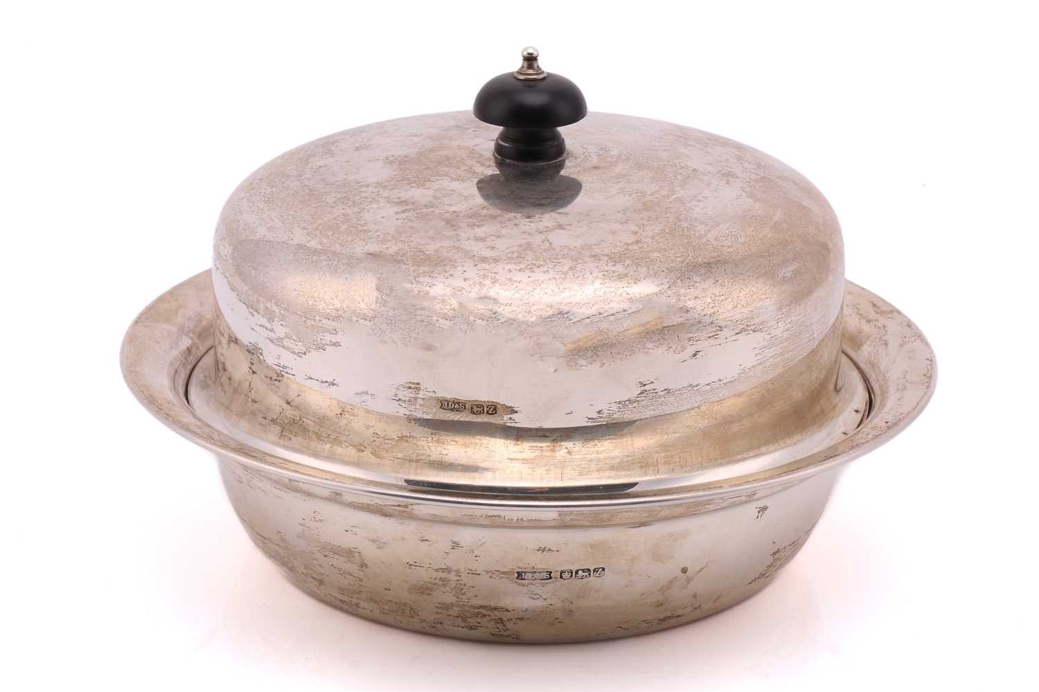 Lot 429 - A silver muffin dish and cover, of