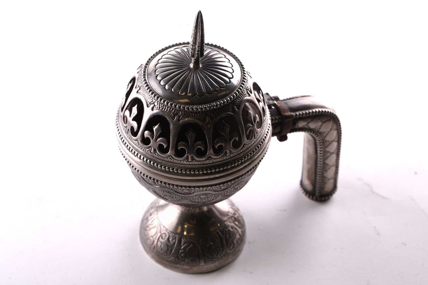 Lot 424 - An Omani silver incense burner (Majmar),