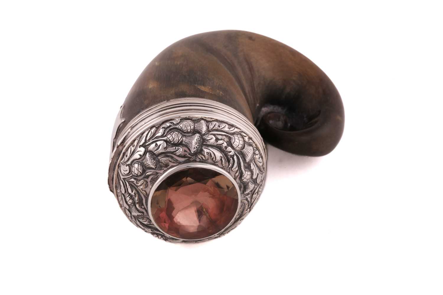 Lot 440 - A 19th-century snuff mull, made of ram's