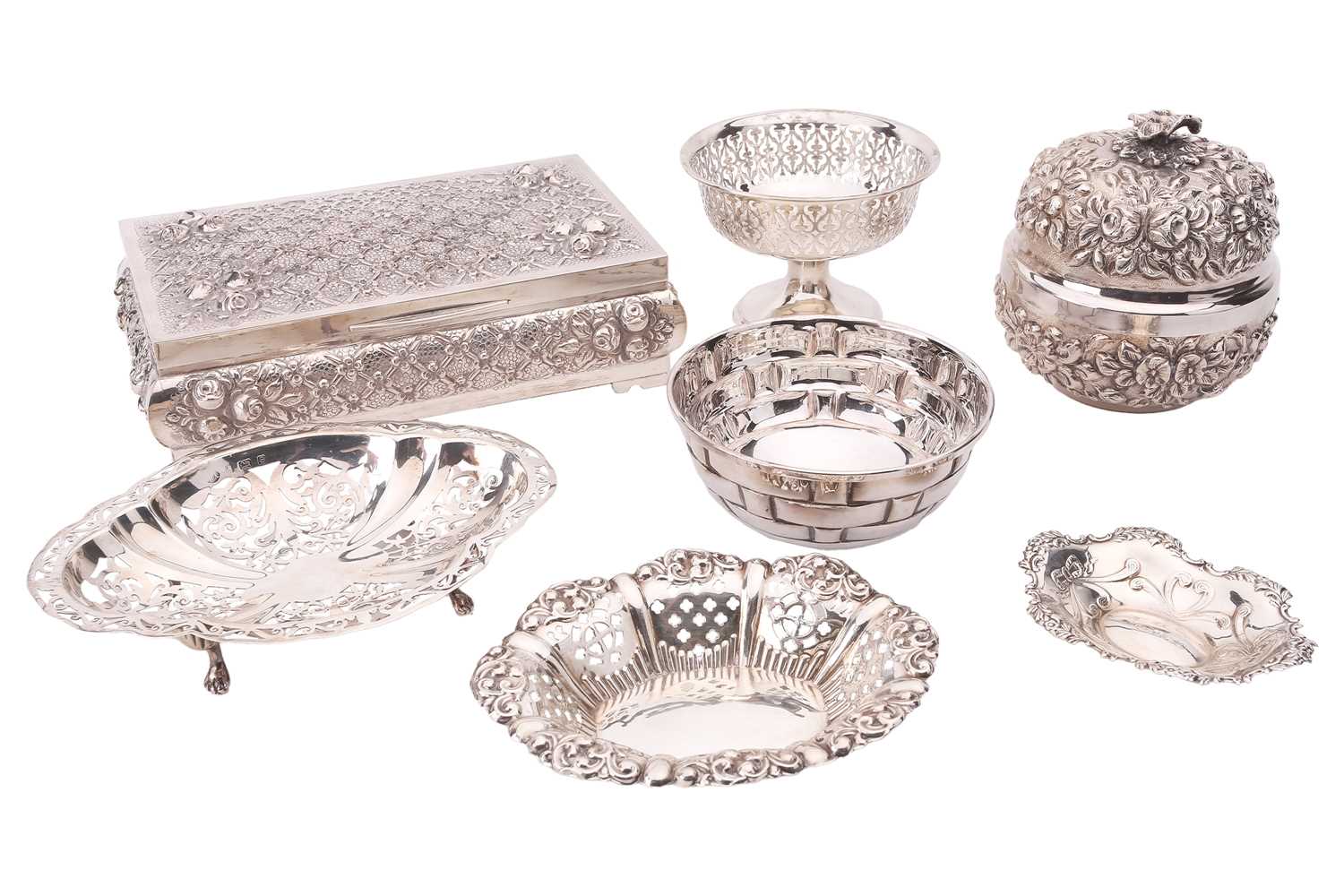 Lot 508 - A 20th-century floral repousse silver (900)