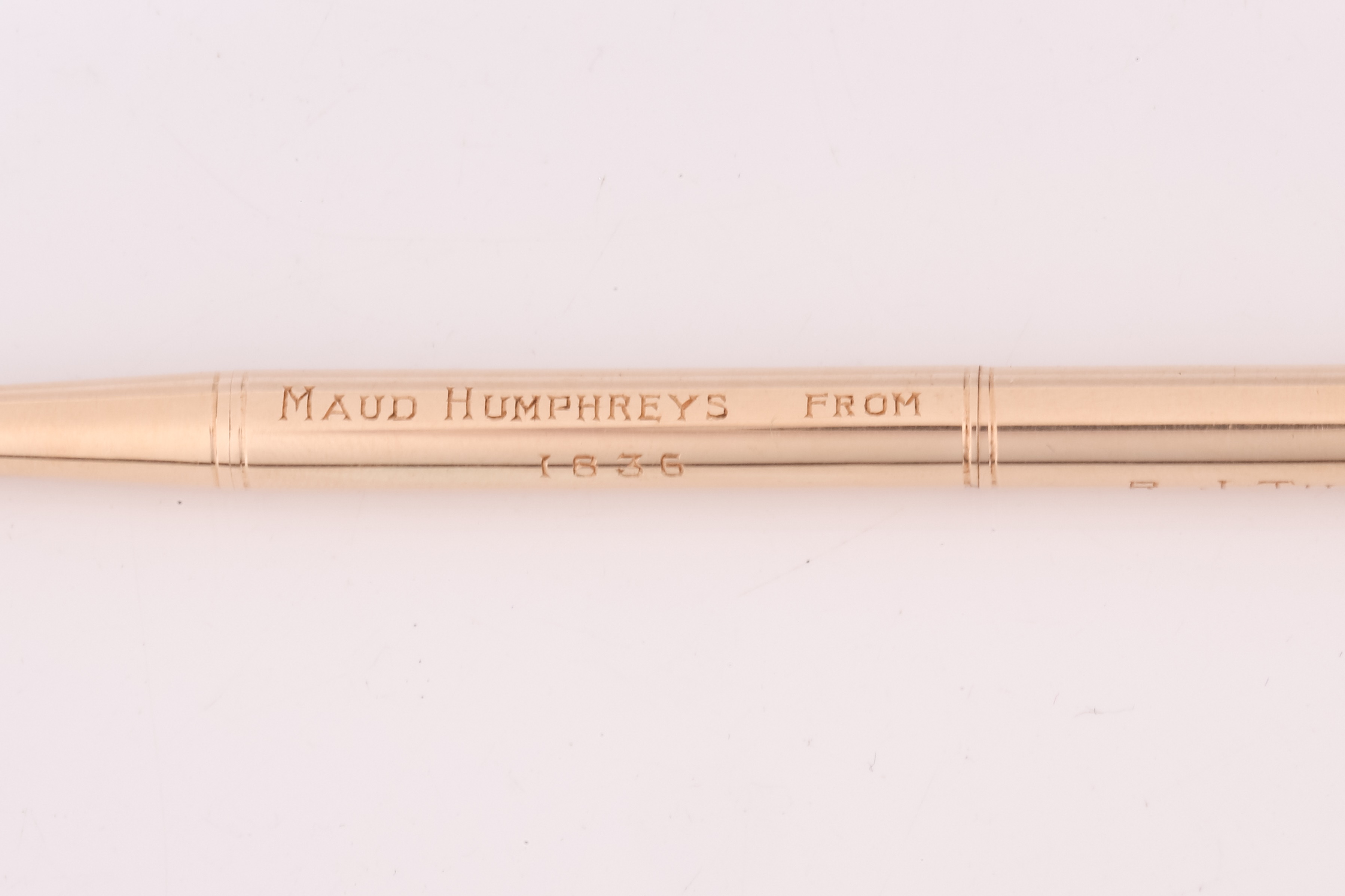 Lot 315 - Baker's Pointer- 9ct gold pencil propelling