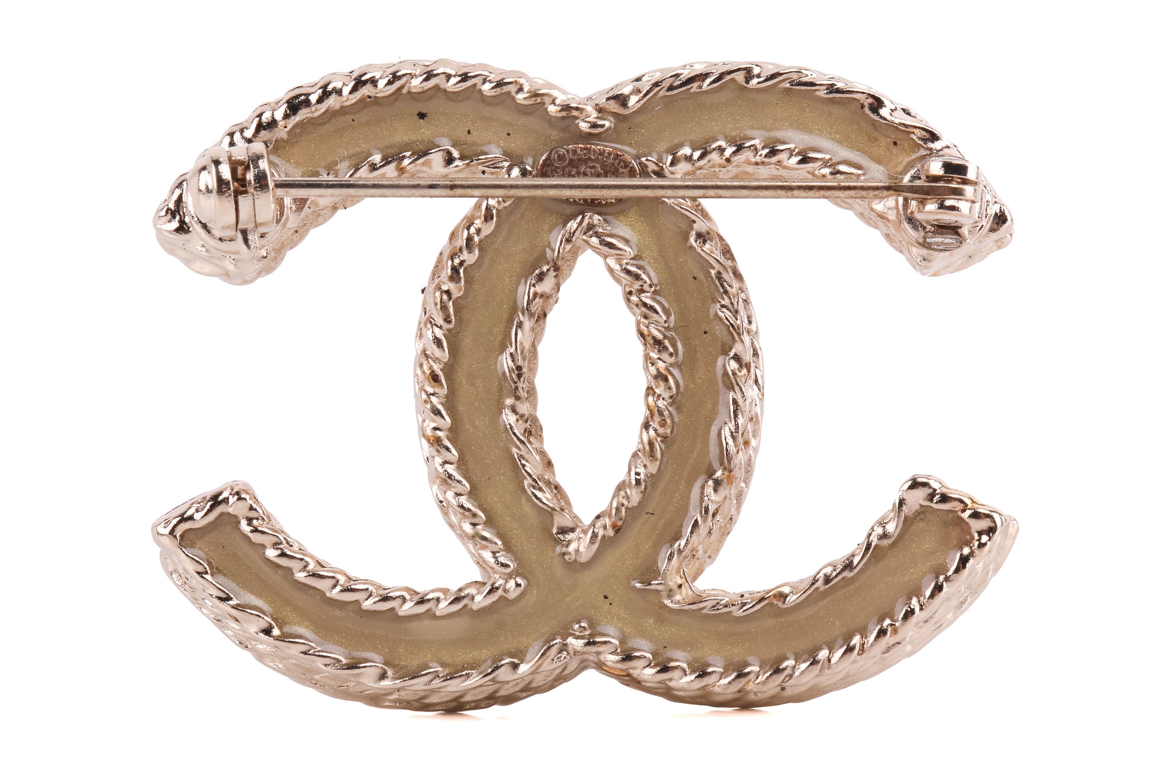 Lot 118 - Chanel - an interlocking CC logo brooch with