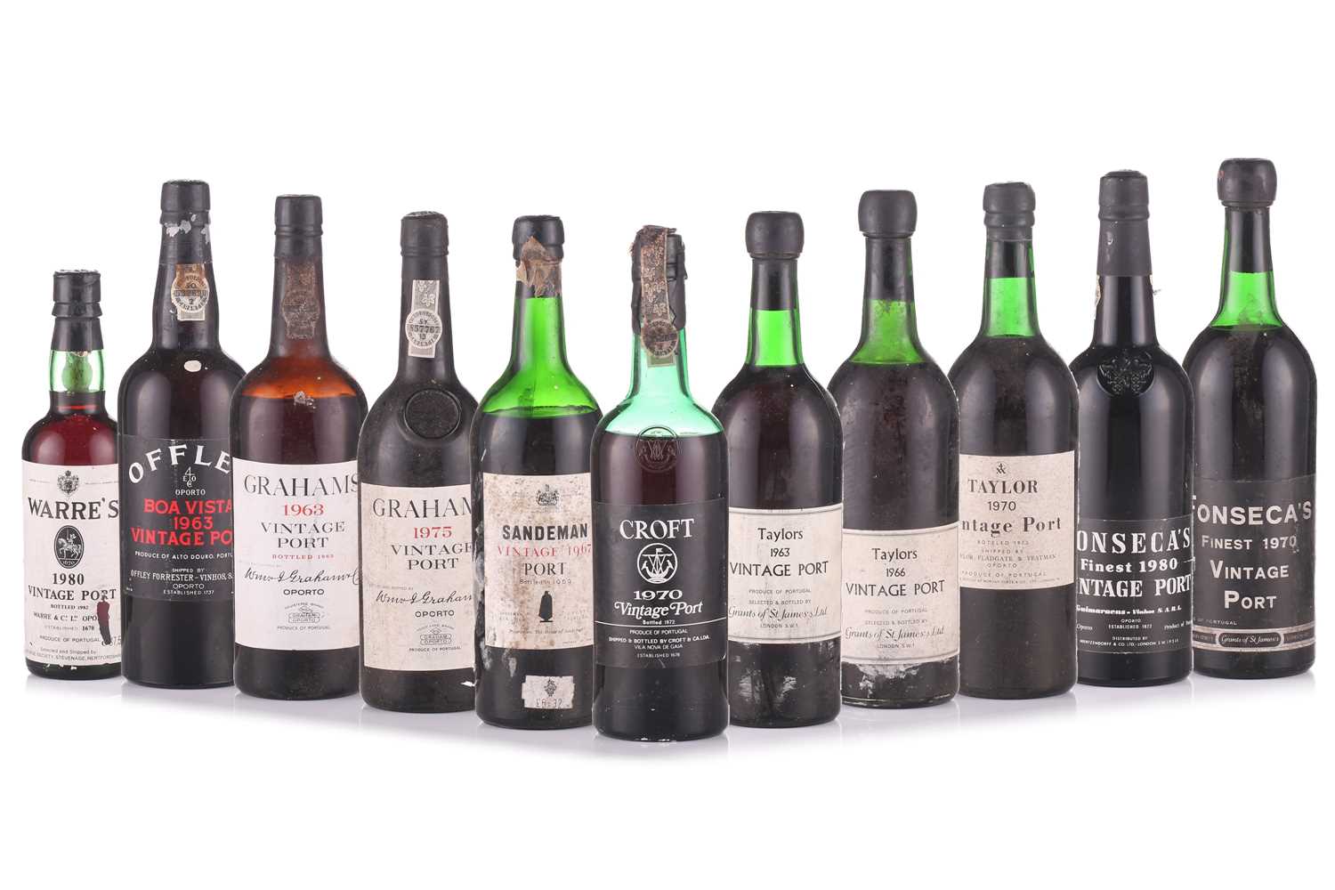 Lot 30 - Ten mixed bottles of Port to include 1 x