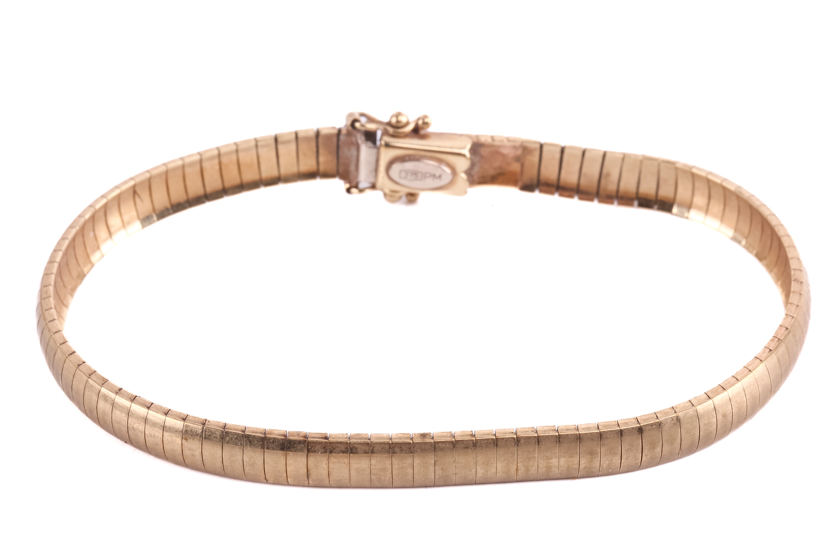 Lot 70 - A 9ct yellow gold snake link bracelet,