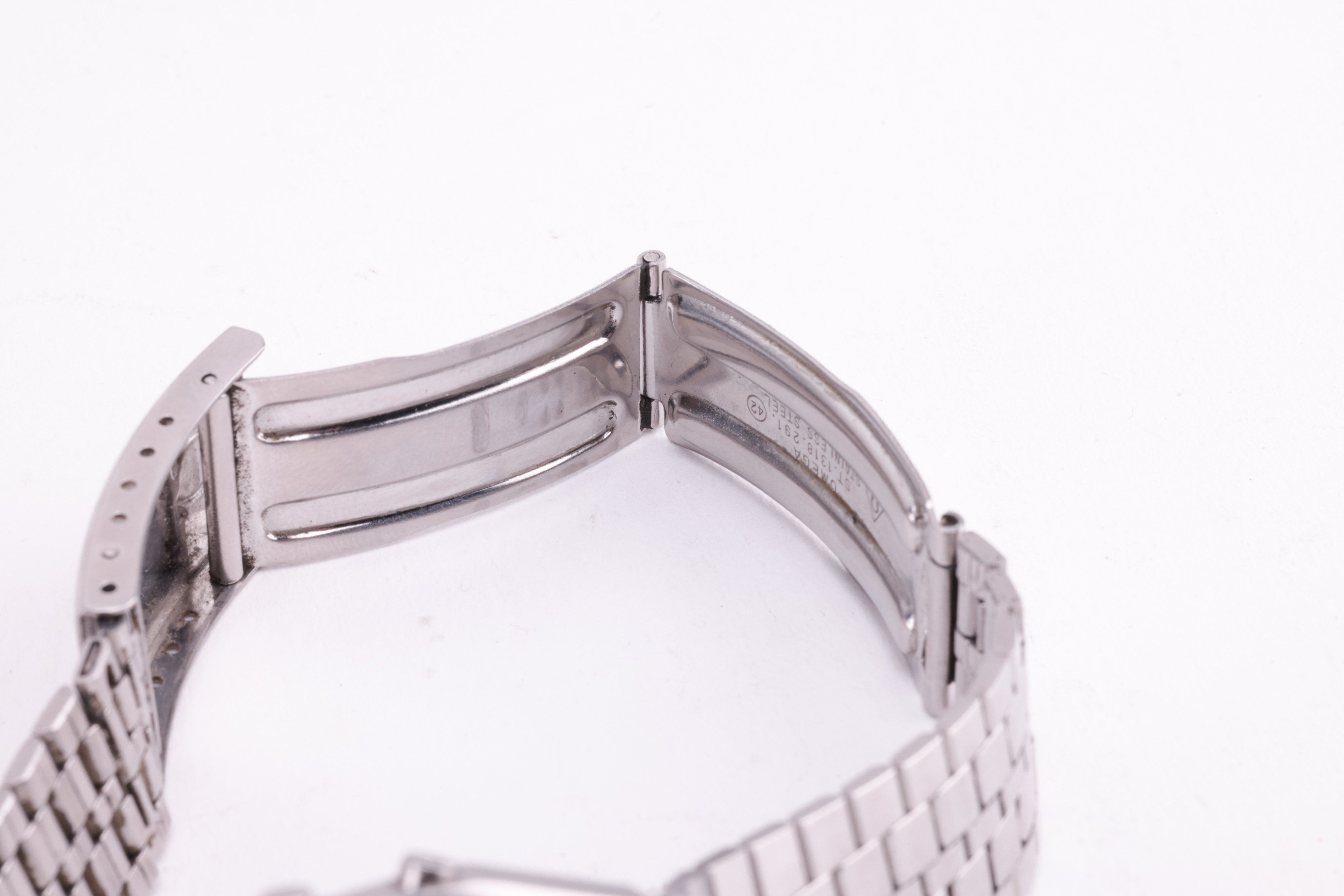 Lot 168 - An Omega Speedmaster Quartz Digital