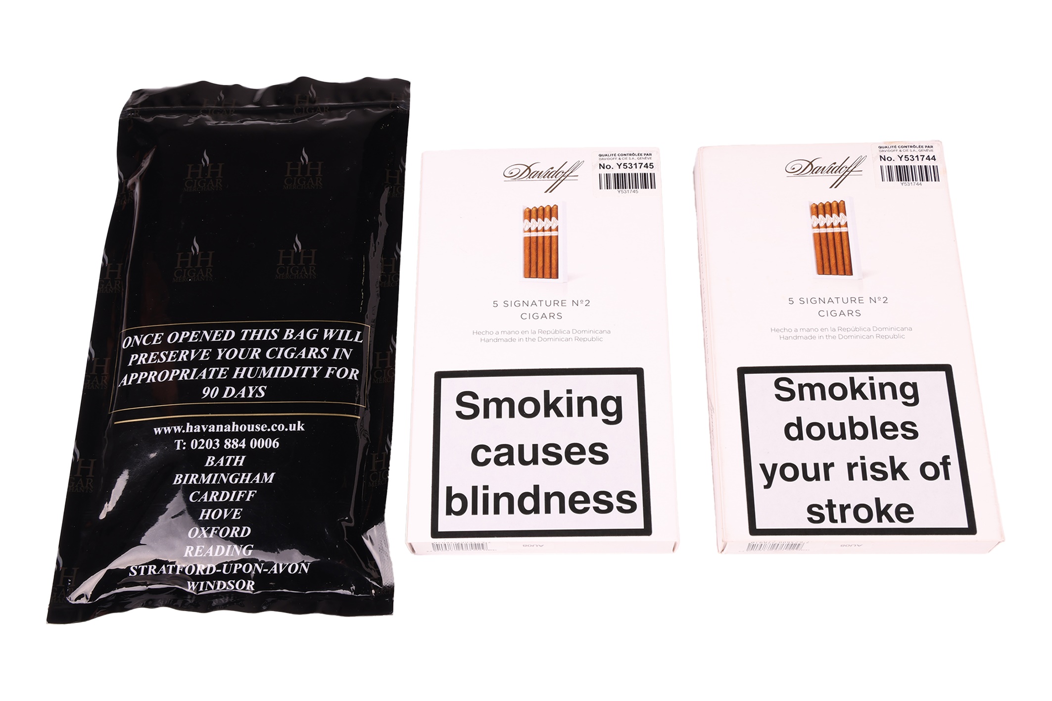 Lot 105 - One Box of Davidoff Signature No 2 (5 cigars,