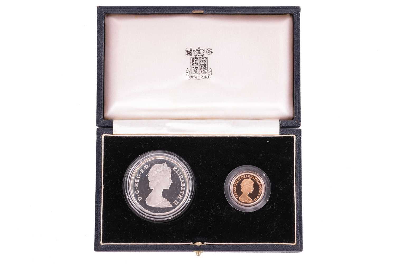 Lot 60 - A Royal Mint Two-coin commemorative proof set,