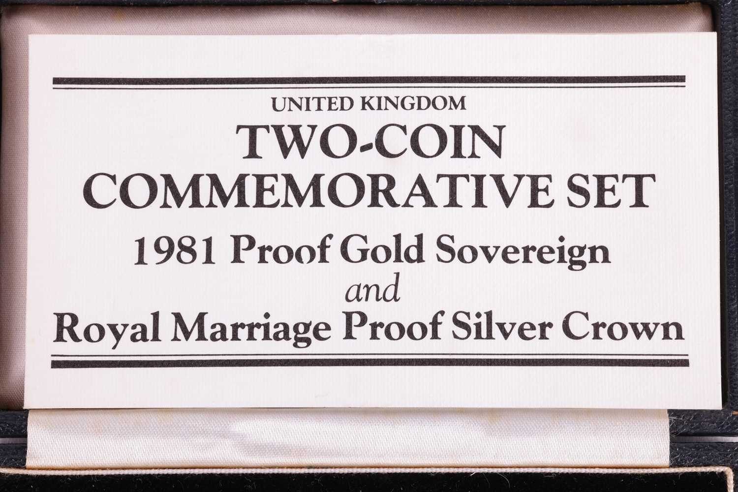 Lot 60 - A Royal Mint Two-coin commemorative proof set,
