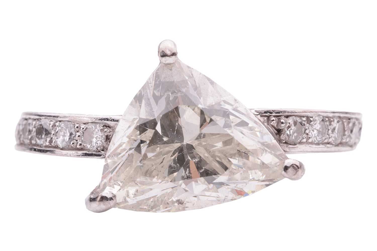 Lot 240 - A modified trilliant-cut diamond ring, the