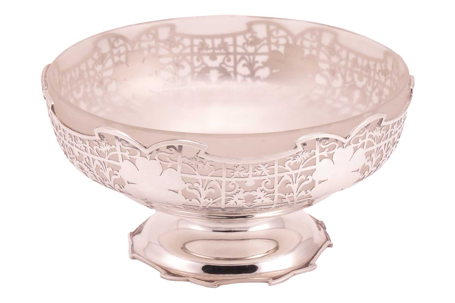 Lot 374 - A silver fruit bowl, circular with